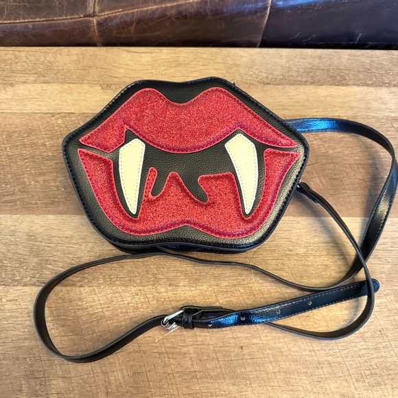 Bags | Vampire Lips Black And Red Crossbody Bag Purse Glitter Fangs ...